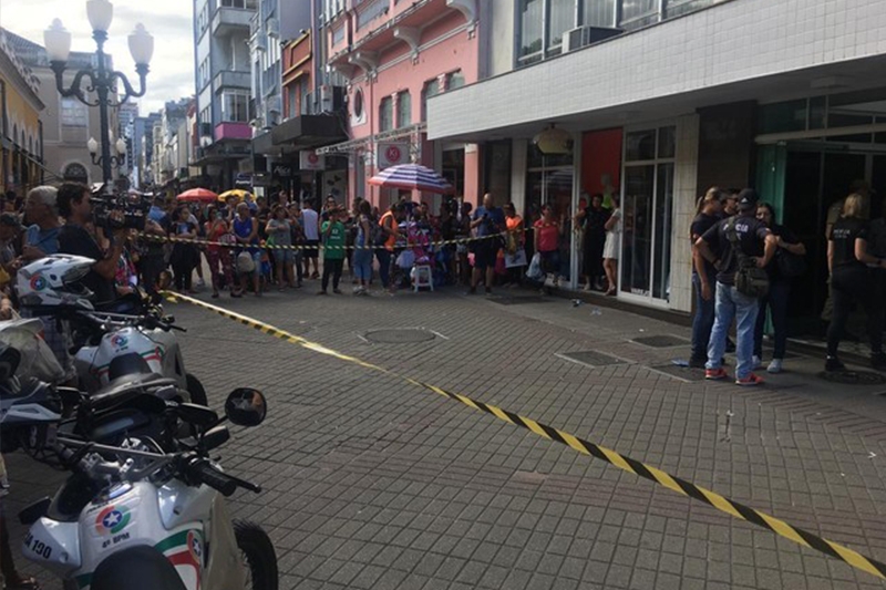 Um Suspeito é Morto E Outro Preso Em Tentativa De Assalto No Centro De